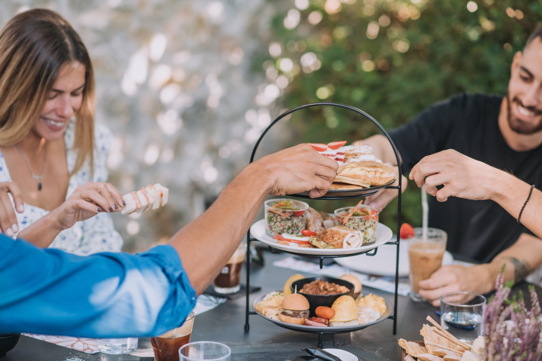 Brunch Tower: Το αγαπημένο brunch στο Blends, επιστρέφει σε νέα εκδοχή ...