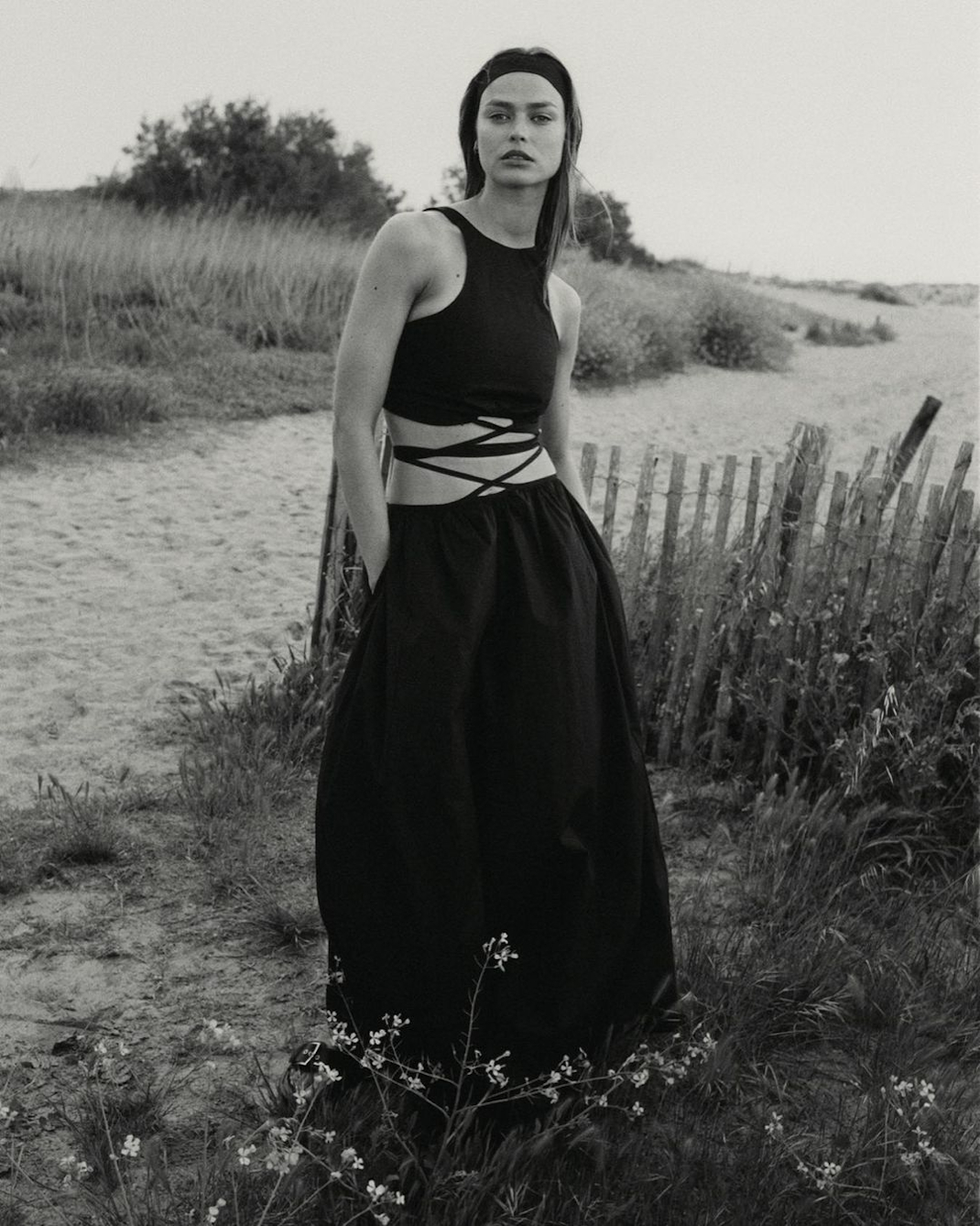 Τo σοφιστικέ σετ από τα Mango που θυμίζει φόρεμα είναι παντού στο ...