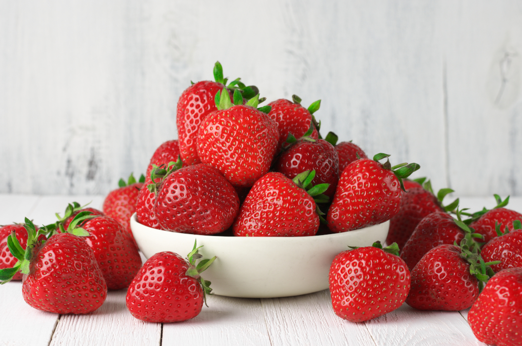 Πώς να αποθηκεύσεις τις φράουλες στο ψυγείο - Ένα εύκολο τρικ για να ...