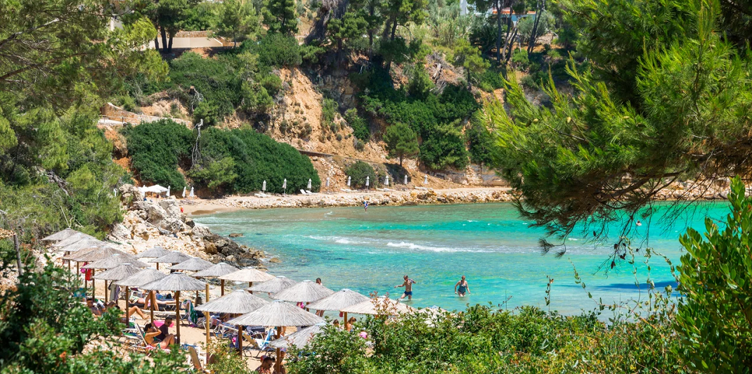 Το National Geographic εξυμνεί αυτό το ελληνικό νησί -«Ηρεμία, δασώδη ...
