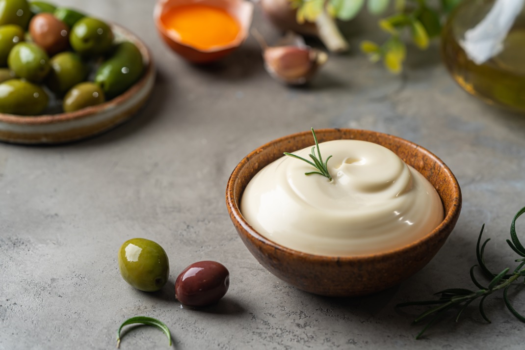 Σπιτική μαγιονέζα σε 2 λεπτά -Απόλαυση χωρίς συντηρητικά, με 5 μόνο ...