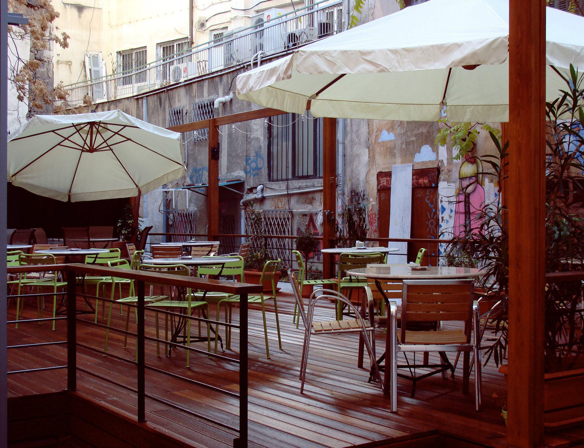 Πίνεις καφέ διαβάζεις και βιβλίο -6 art cafe στην Αθήνα | BOVARY
