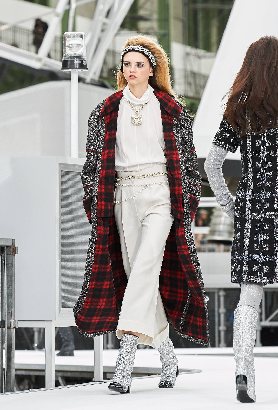 Chanel -Η στιγμή που εκτοξεύτηκε το στιλ στο Παρίσι | BOVARY