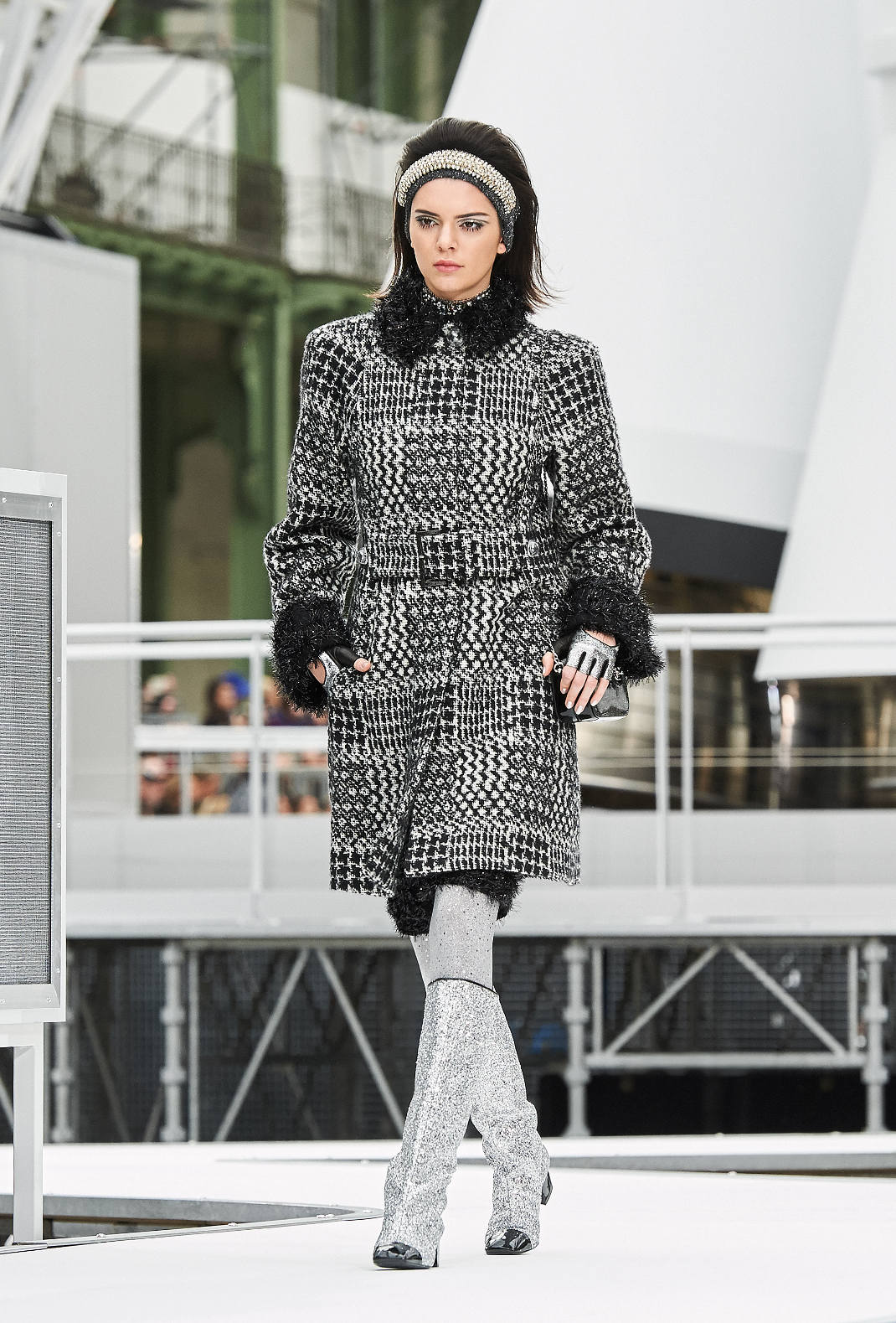 Chanel -Η στιγμή που εκτοξεύτηκε το στιλ στο Παρίσι | BOVARY