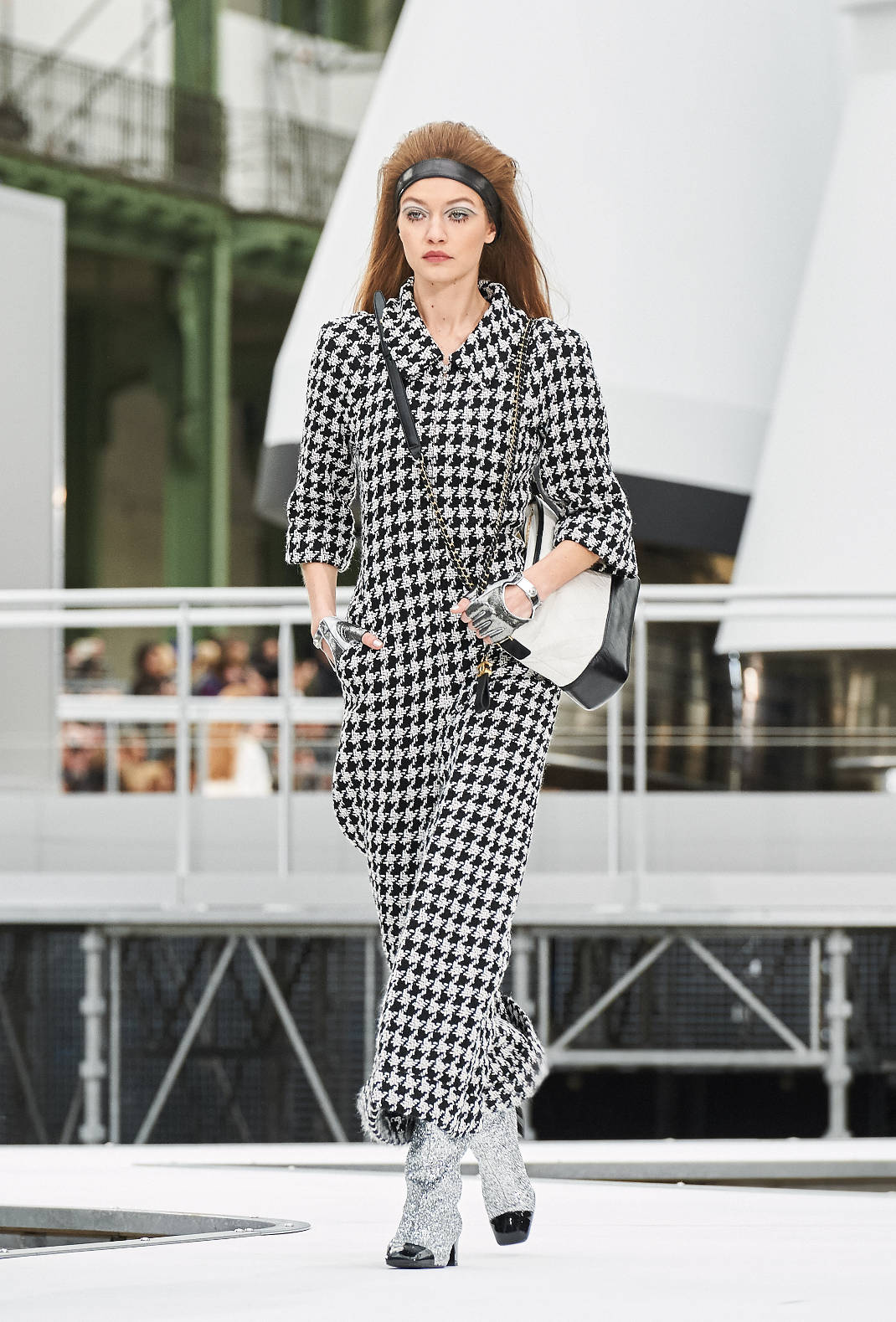 Chanel -Η στιγμή που εκτοξεύτηκε το στιλ στο Παρίσι | BOVARY