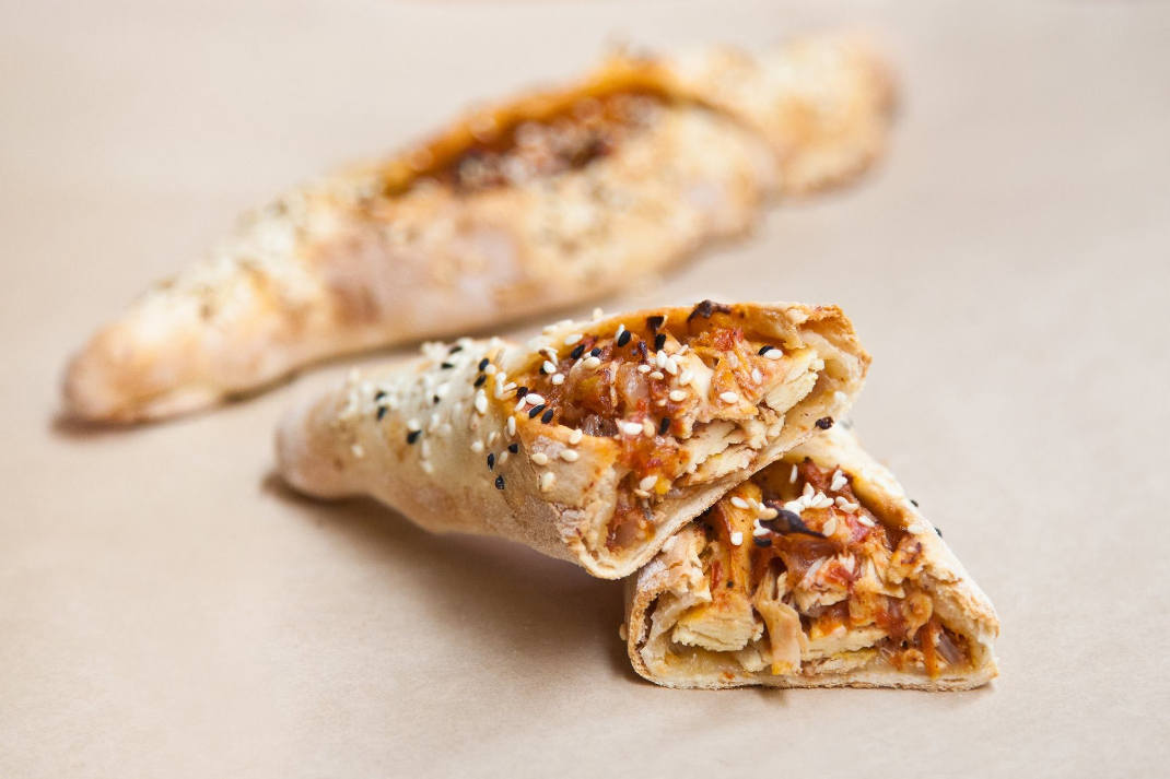 Αν δεν έφαγες λαχματζούν από το Feyrouz στην Αιόλου δεν ξέρεις πώς ...