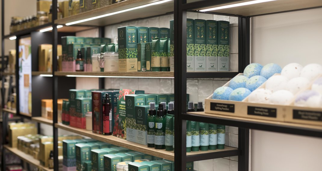 Εγκαίνια του νέου καταστήματος της Fresh Line στη Γλυφάδα με λαμπερούς ...