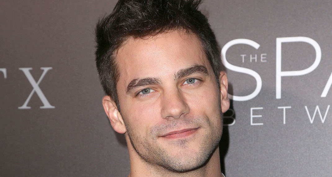 Αυτός είναι ο «Sawyer» και είναι ο λόγος να δείτε το «Fifty Shades ...