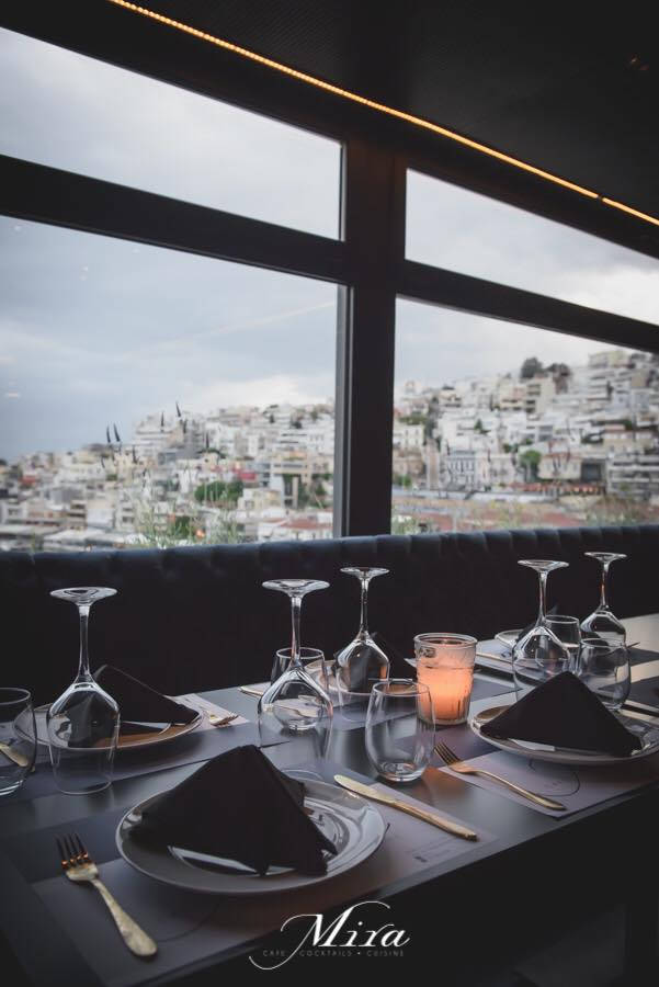 Mira Restaurant: Το μαγαζί στην Καστέλλα με την πιο ωραία θέα της πόλης ...