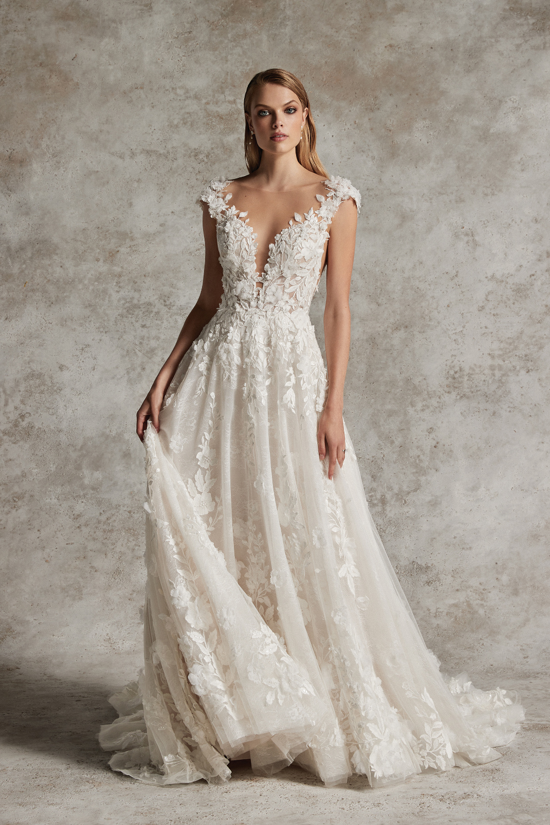 Νέα συλλογή Justin Alexander: «Signature» Winter 2024 - The Art of ...