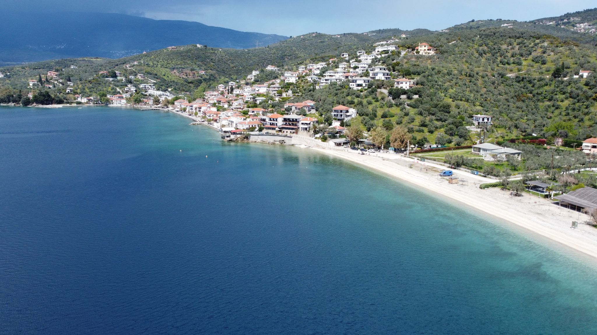 Άφησσος, ένα παραθαλάσσιο χωριό έκπληξη για υπέροχες καλοκαιρινές ...