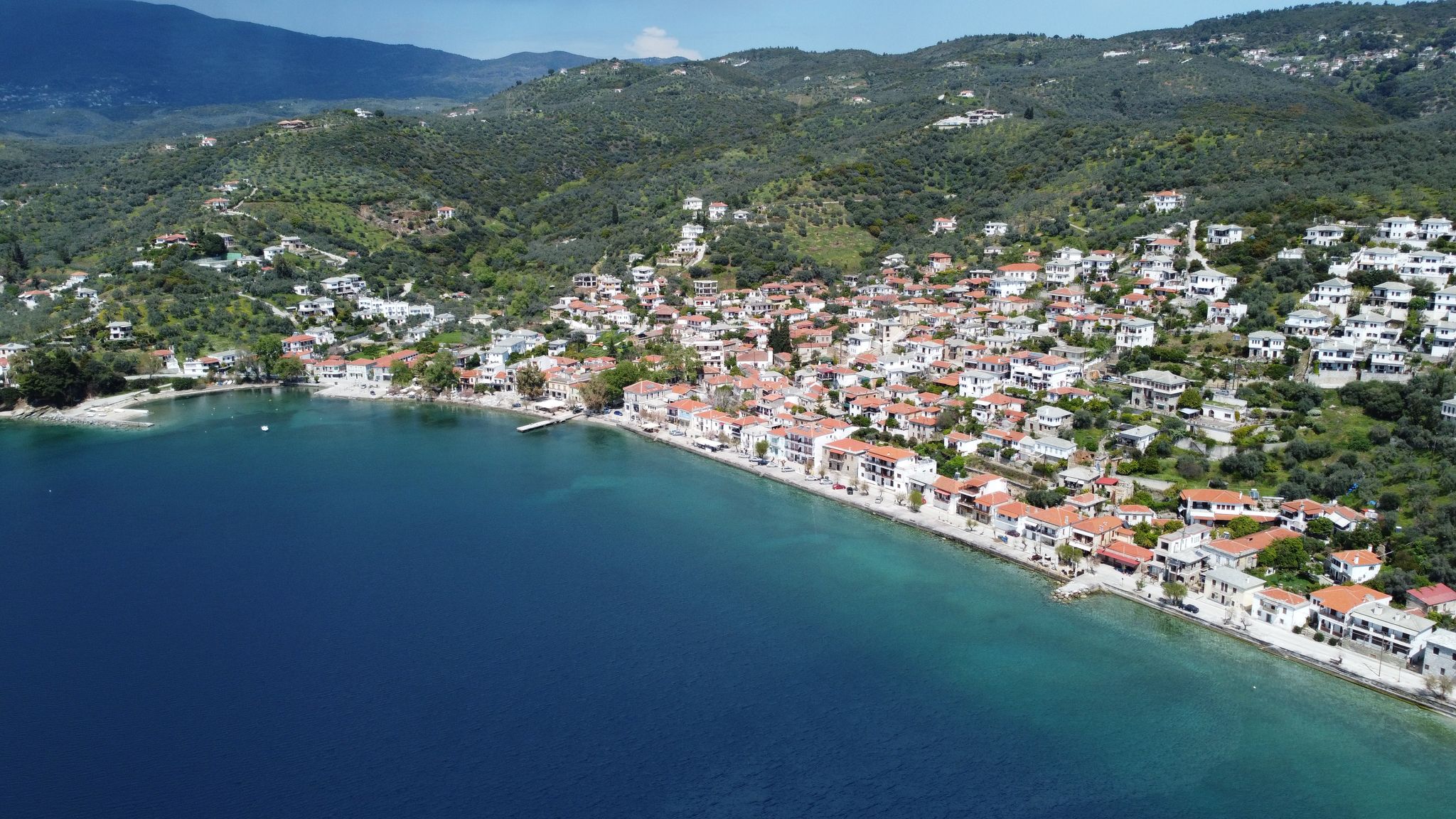Άφησσος, ένα παραθαλάσσιο χωριό έκπληξη για υπέροχες καλοκαιρινές ...