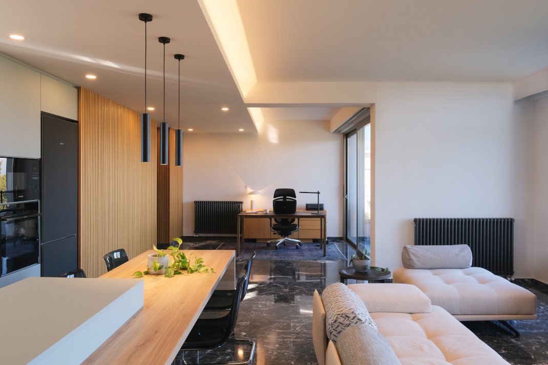 Νέα Μάκρη: Το ρετρό διαμέρισμα με θέα θάλασσα (φωτό) - iRafina