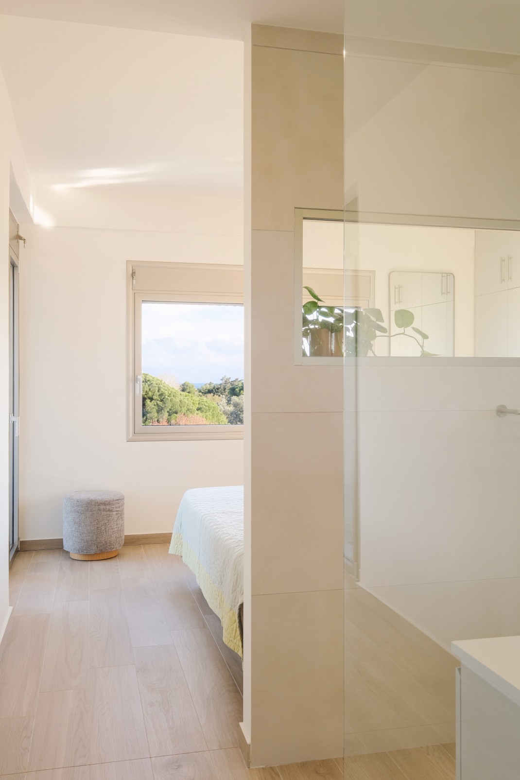 Νέα Μάκρη: Το ρετρό διαμέρισμα με θέα θάλασσα (φωτό) - iRafina