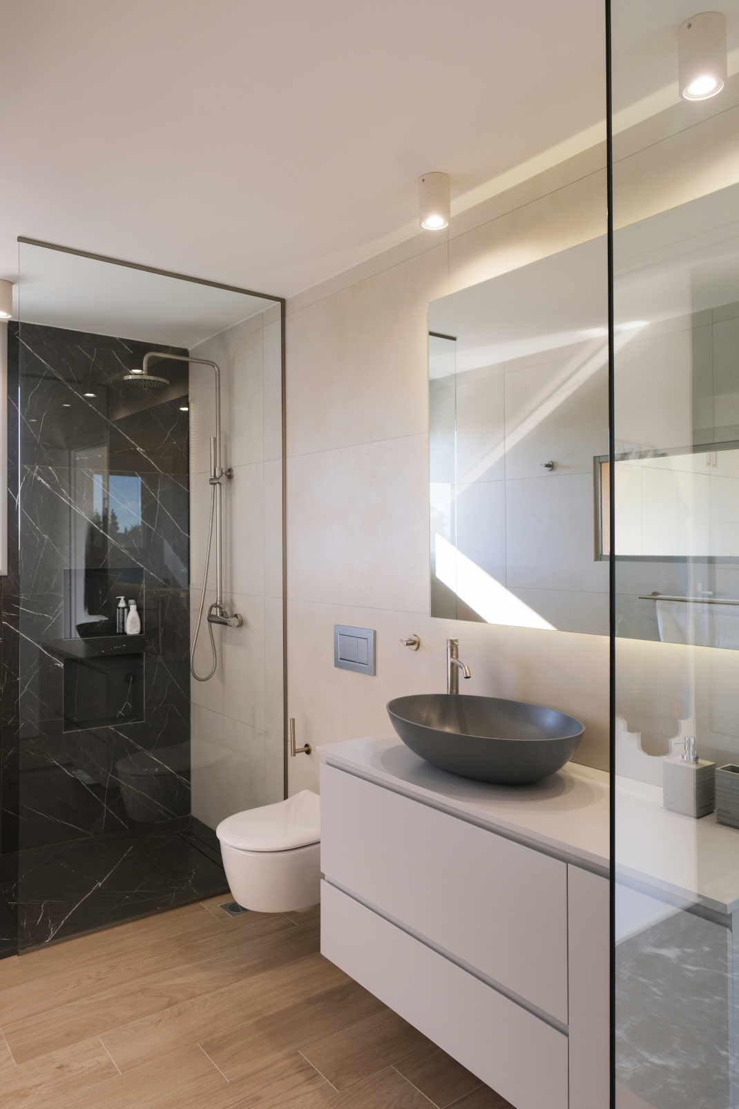 Νέα Μάκρη: Το ρετρό διαμέρισμα με θέα θάλασσα (φωτό) - iRafina