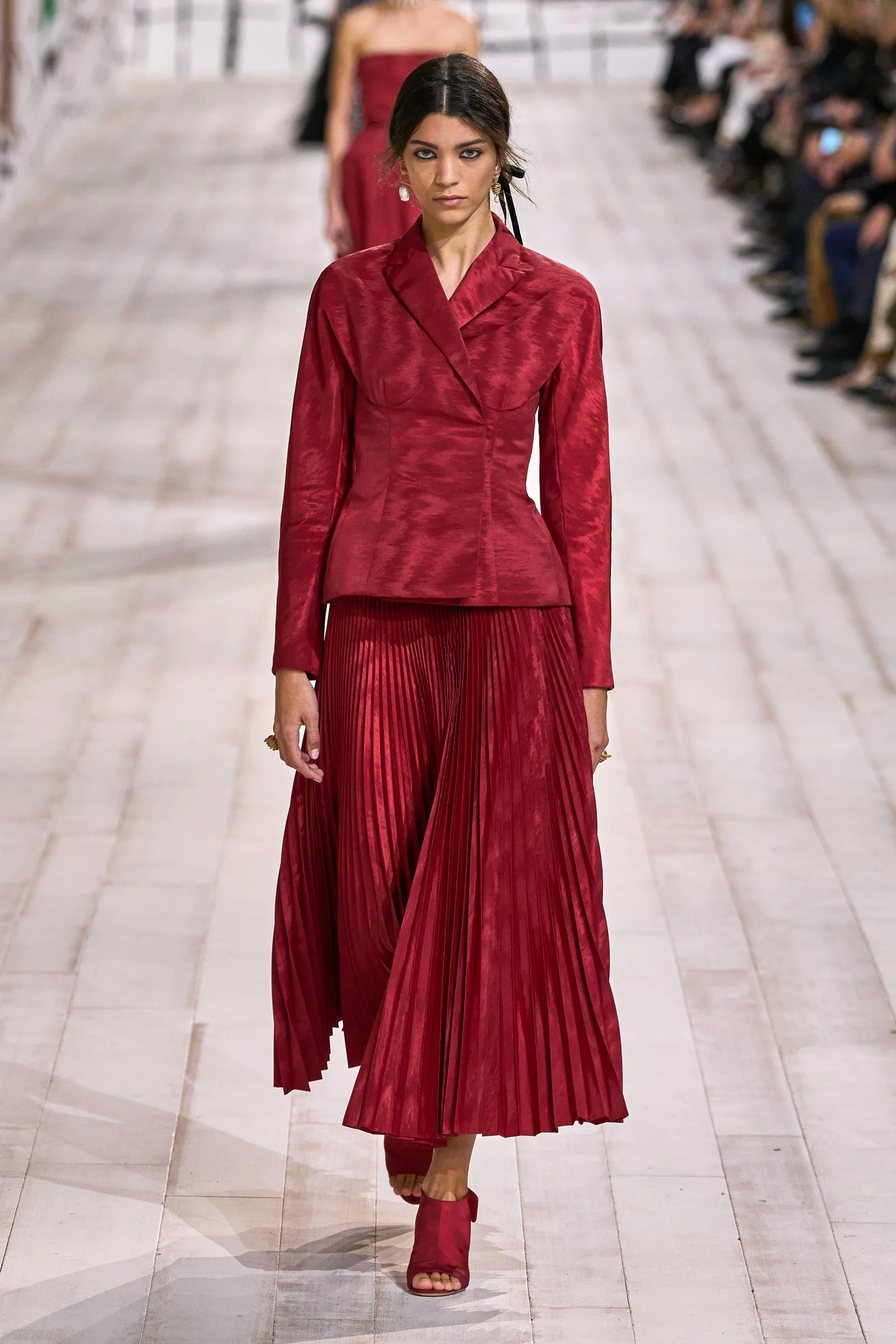 Dior Couture S/S '24: Η Maria Grazia Chiuri έδωσε στα basics μια νότα ...