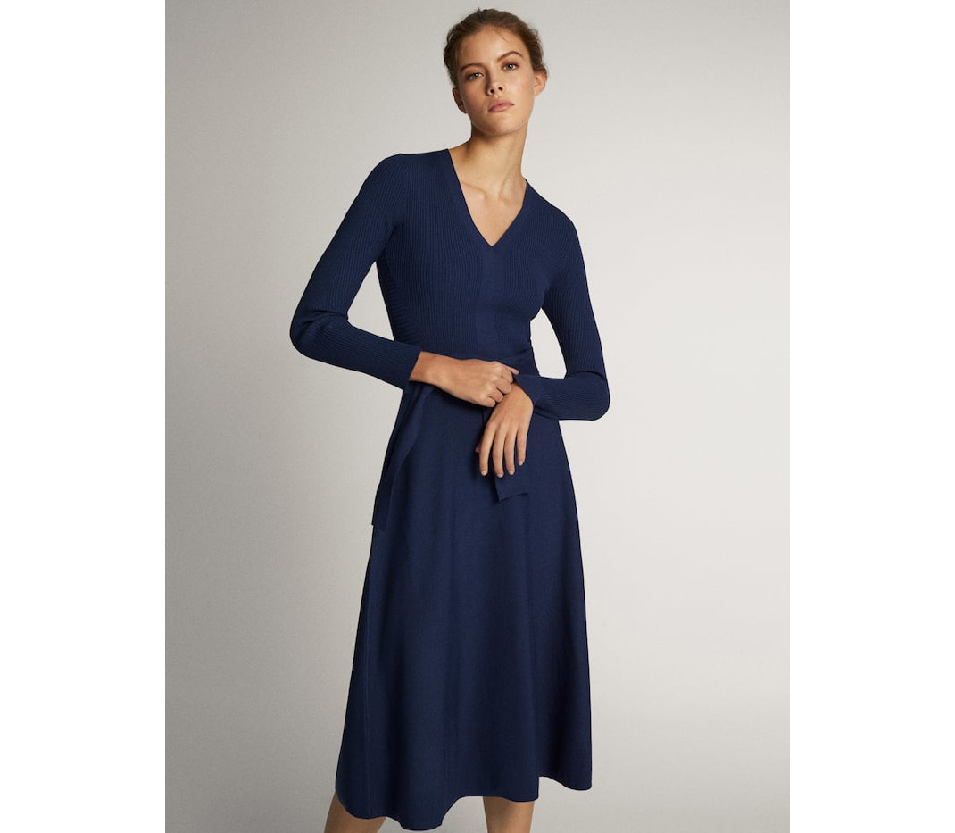 Το κομψό παντελόνι από τα Massimo Dutti που θα φοράς όλο το φθινόπωρο ...