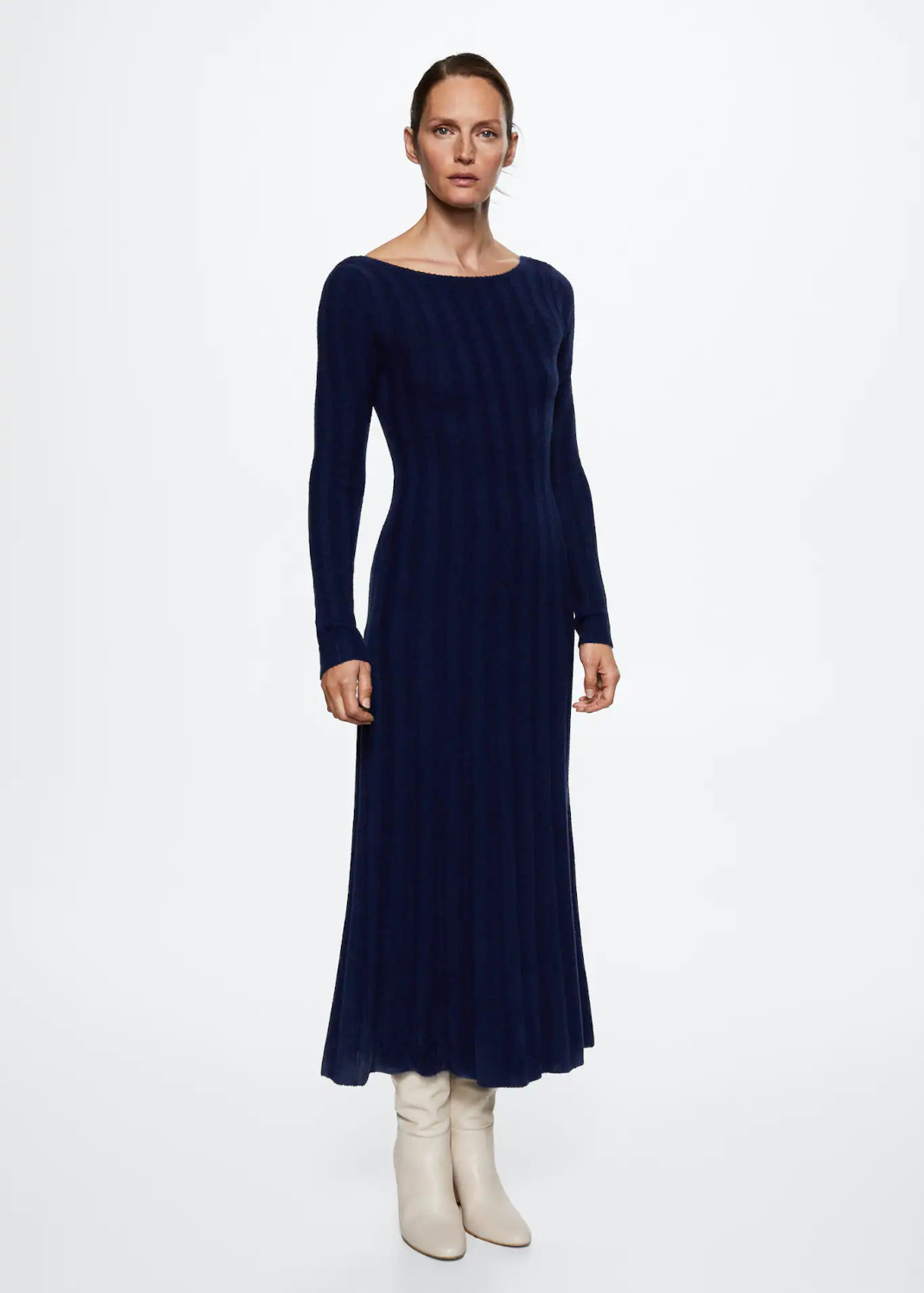 Το ντελικάτο μπλε φόρεμα από τα Mango, στο στιλ που λατρεύει η ...