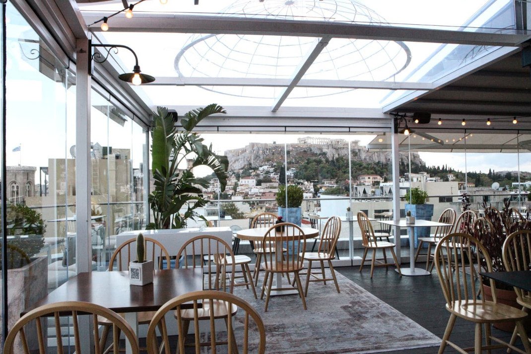 Manouka: Το νέο εστιατόριο που εμπνέεται από τους ελληνικούς αμπελώνες ...