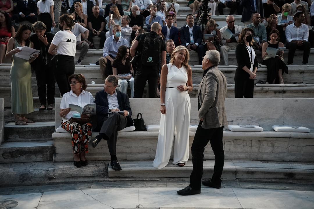 Μαρέβα Μητσοτάκη: Τι αποκαλύπτουν για το στιλ της οι ενδυματολογικές ...