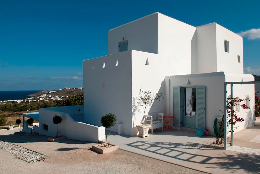 Ένα παλιό, κυκλαδίτικο σπίτι στην Πάρο μετατράπηκε σε θερινή κατοικία ...