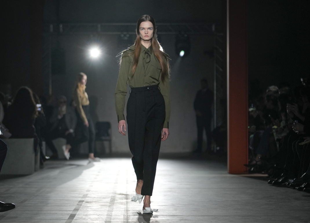 Εβδομάδα Μόδας Μιλάνου -Η Prada αποδεικνύει περίτρανα γιατί είναι το ...