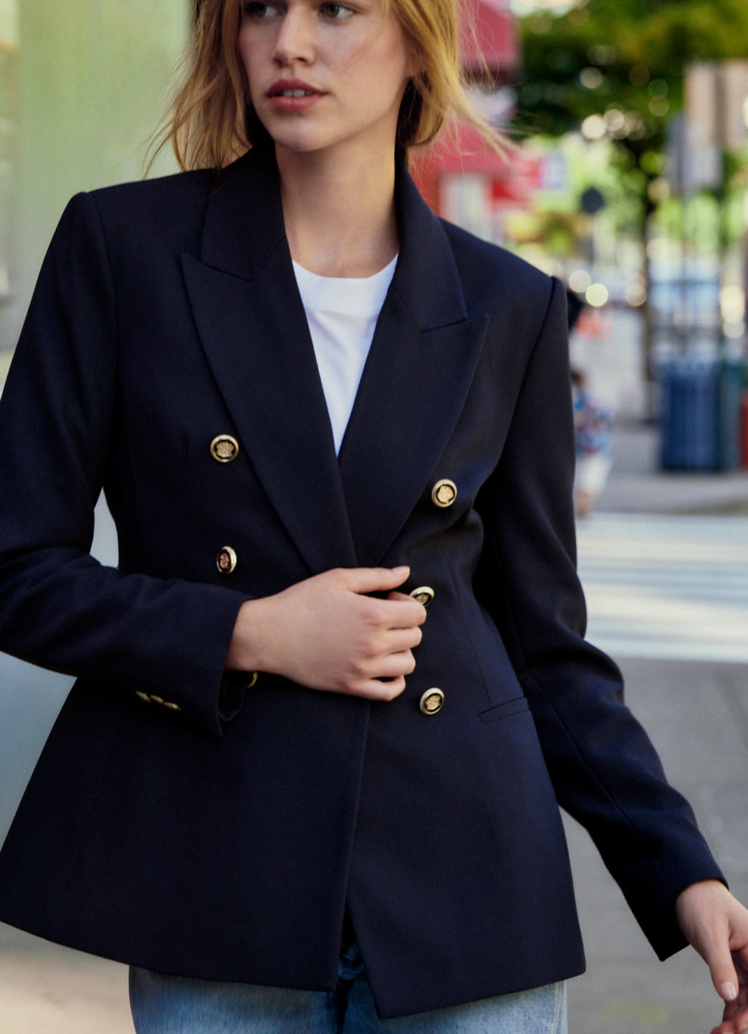 Το classy blazer από τα Zara θα κάνει τα φθινοπωρινά looks σου πιο ...
