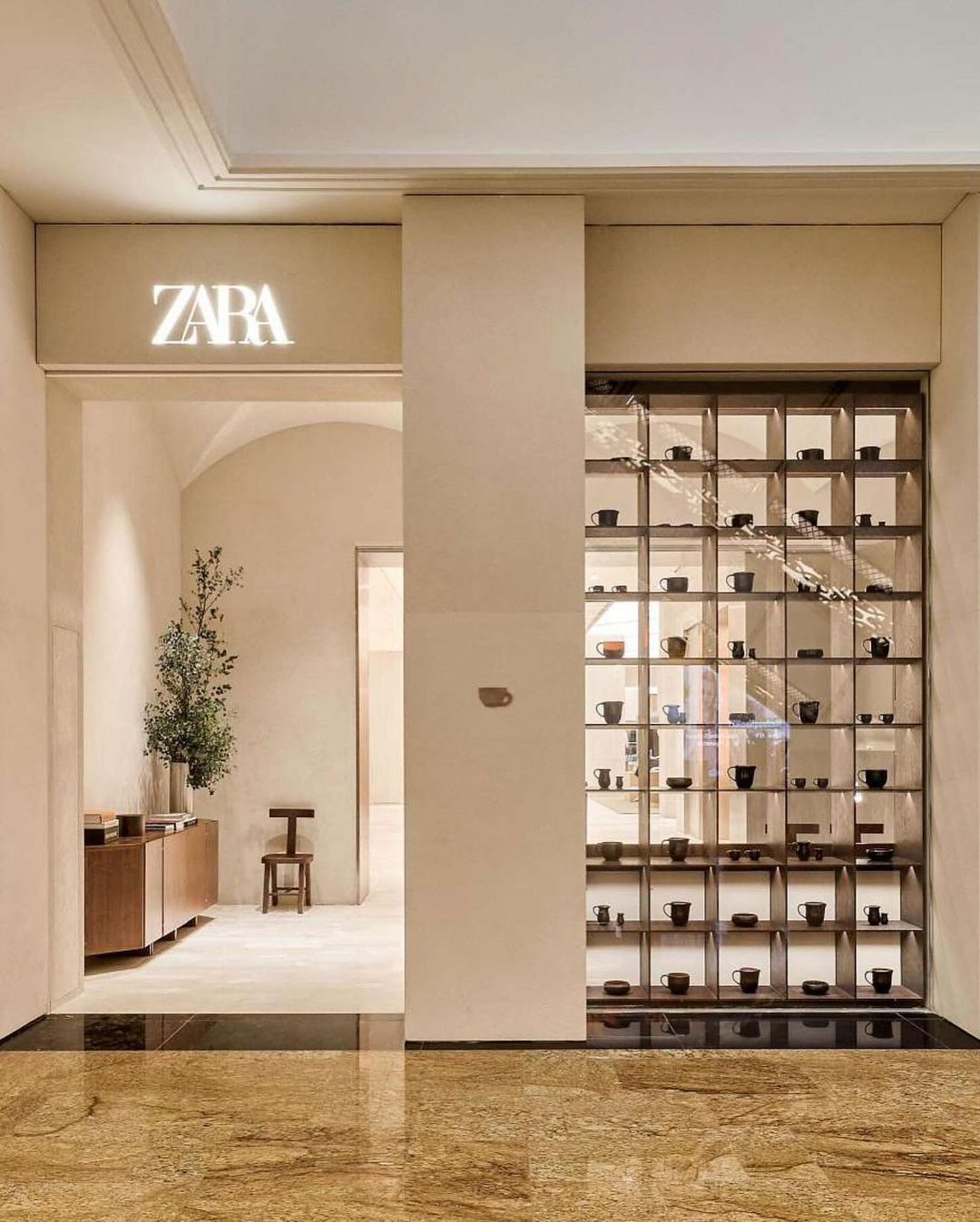 To Zara άνοιξε το πρώτο του καφέ παγκοσμίως -Μίνιμαλ σχεδιασμός, με ...