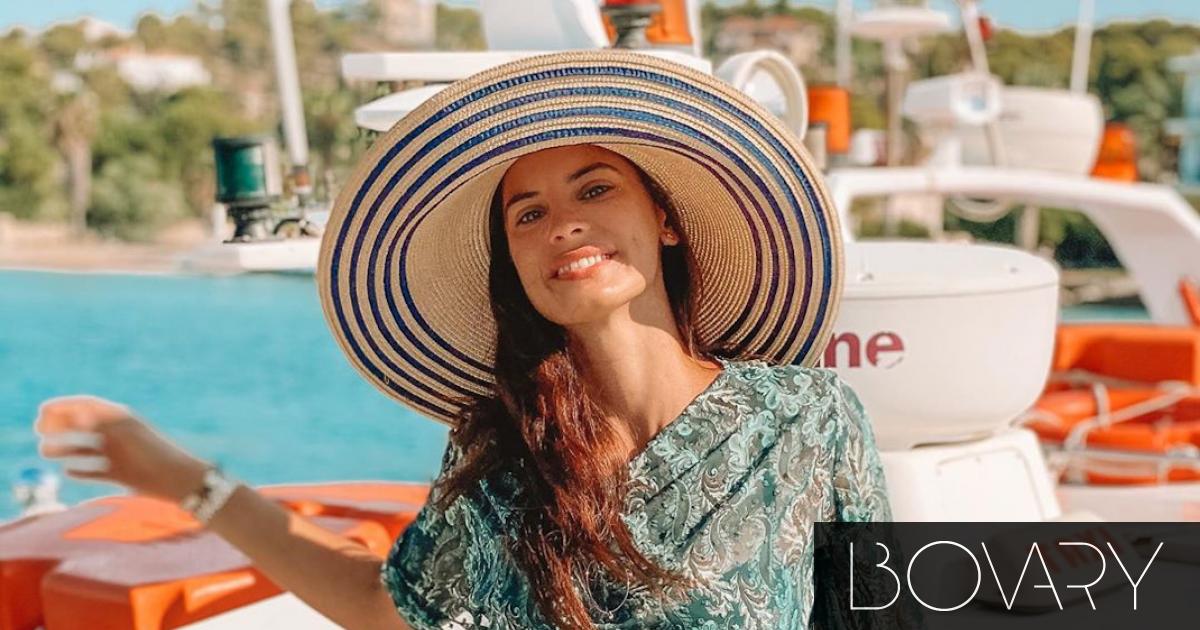 Girl Gang: Η Χριστίνα Μπόμπα με την αδελφή της, Ελίνα, στις Σπέτσες ...
