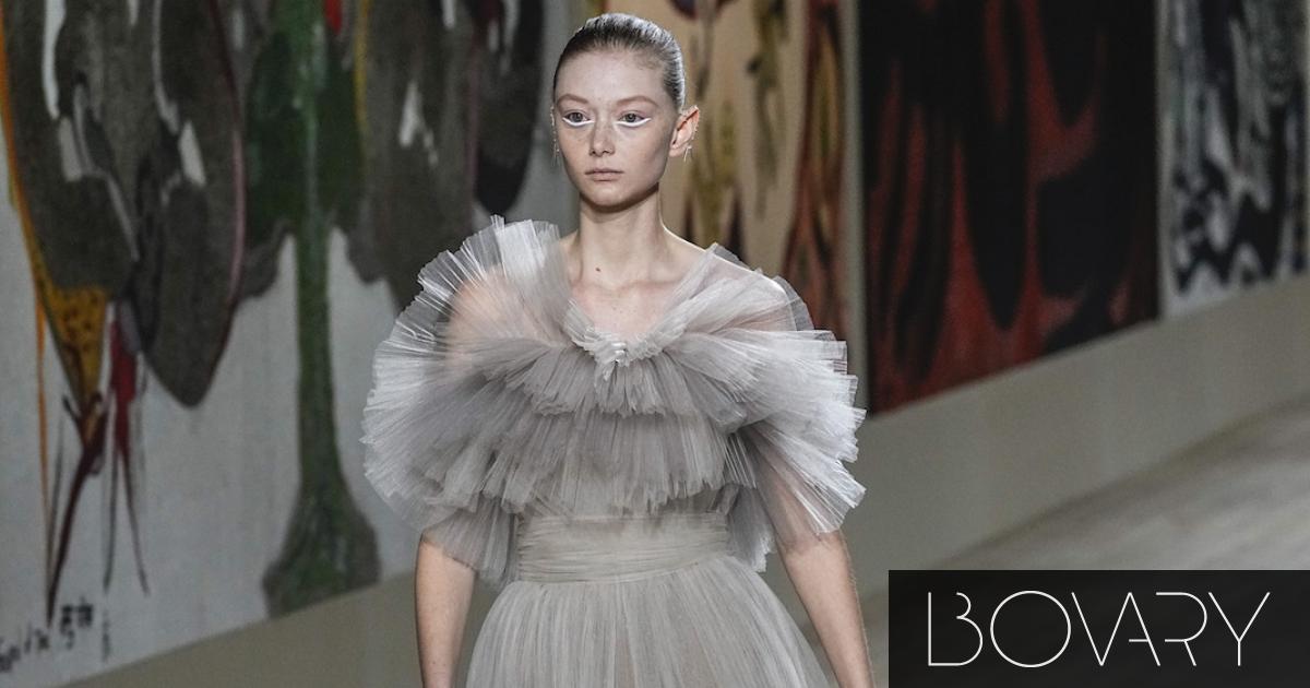 Dior Spring/Summer 2022 -Ένα haute couture παραμύθι για τη minimal ...
