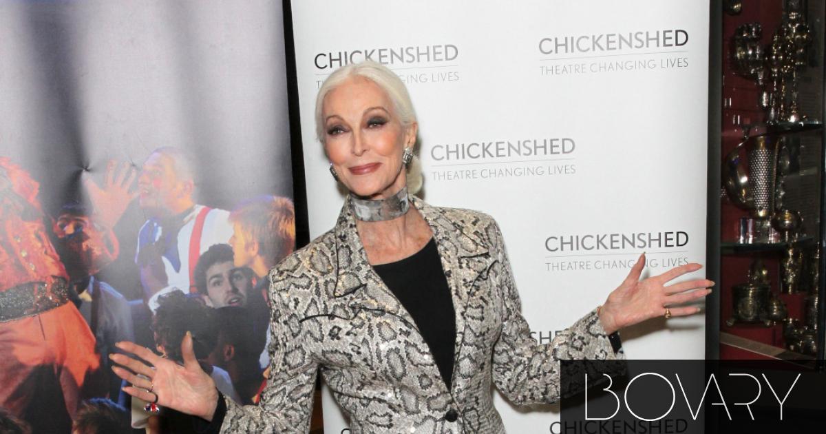 Carmen Dell’Orefice: Το εμβληματικό μοντέλο ποζάρει τόπλες στα 91 της ...