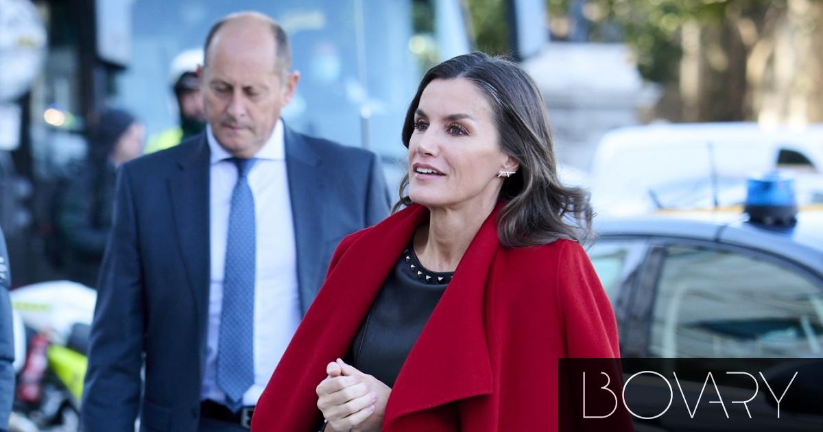 H Λετίθια με κομψό παντελόνι από τα Mango και γόβες -Style inspo για κάθε στιγμή της ημέρας | BOVARY