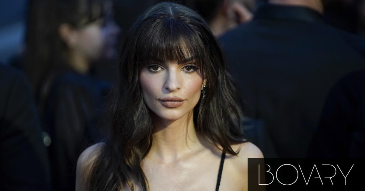 H Έμιλι Ραταϊκόφσκι με κοντό καρέ και χωρίς σουτιέν, αποδεικνύει ότι στιλ και sexiness πάνε ...