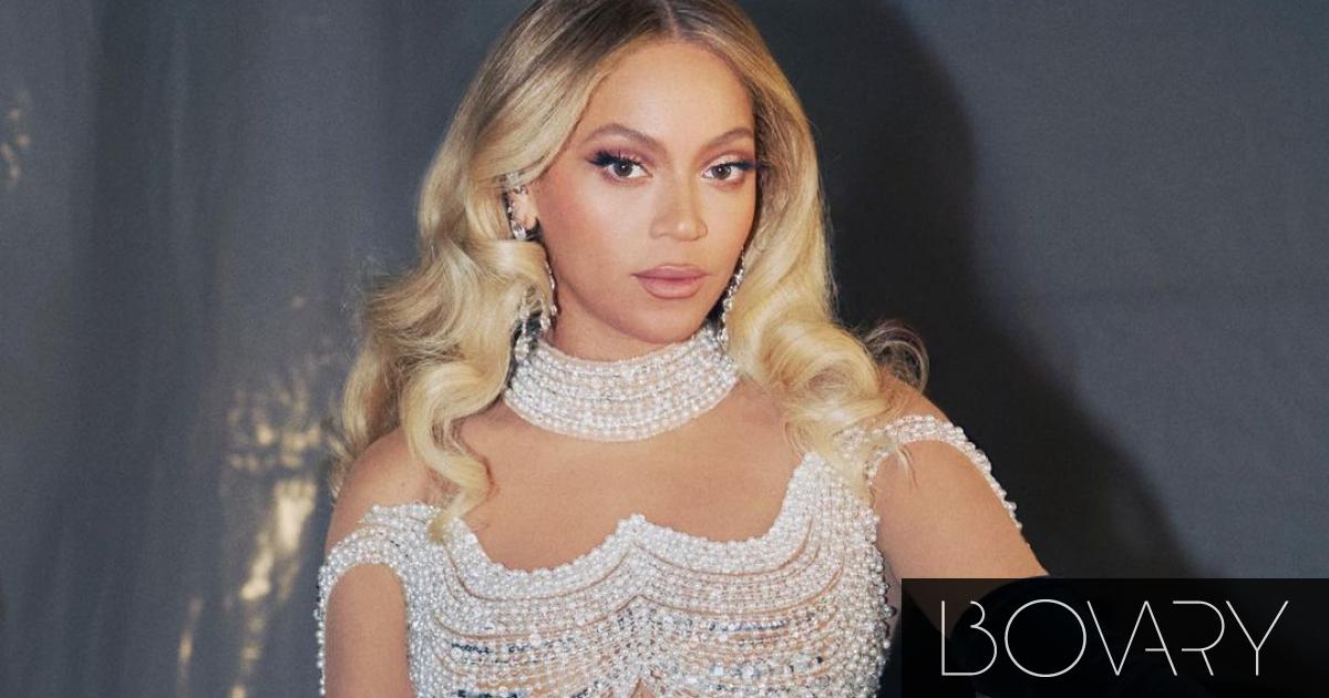 H Beyonce με nude jumpsuit και άφθονες πέρλες -Η εκθαμβωτική εμφάνιση της τραγουδοποιού | BOVARY