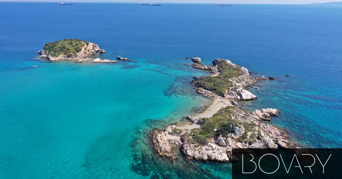 Μονοήμερη εκδρομή: Η παραλία στην Σαλαμίνα που τα νερά της θυμίζουν ...