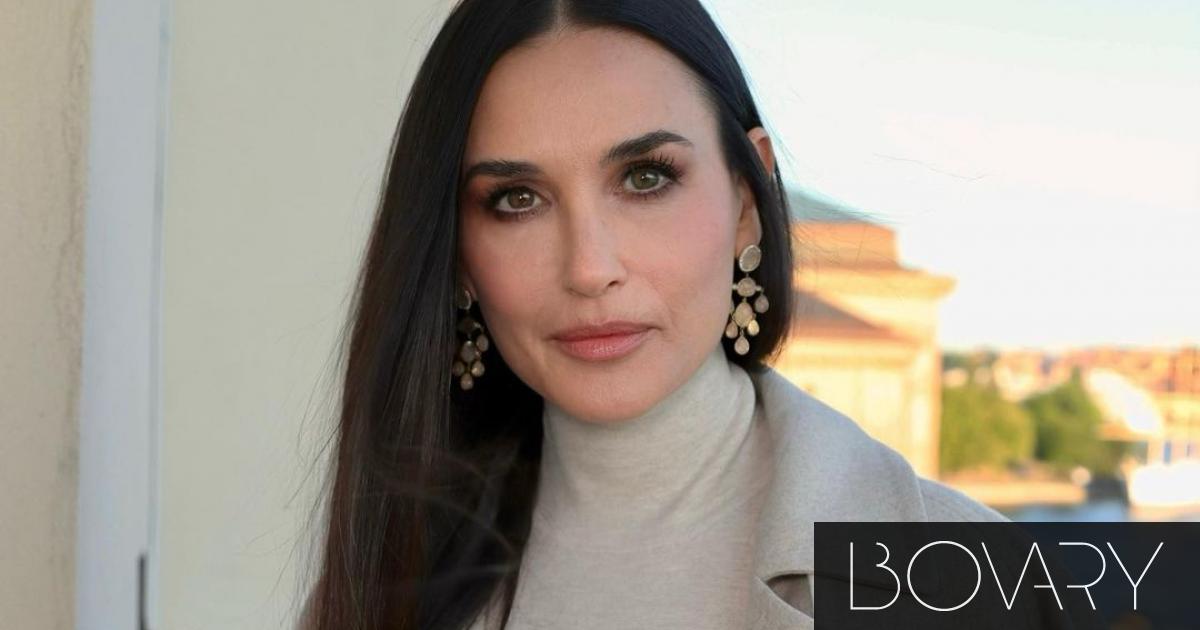 Η Ντέμι Μουρ με μαύρο μικροσκοπικό μπικίνι στα 60 της -Ποζάρει κάτω από έναν καταρράκτη | BOVARY