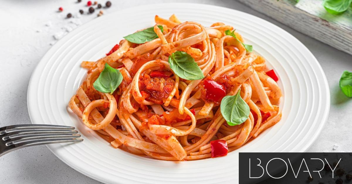 Μακαρόνια με κόκκινη σάλτσα: Η πιο εύκολη και γρήγορη συνταγή, σαν ...