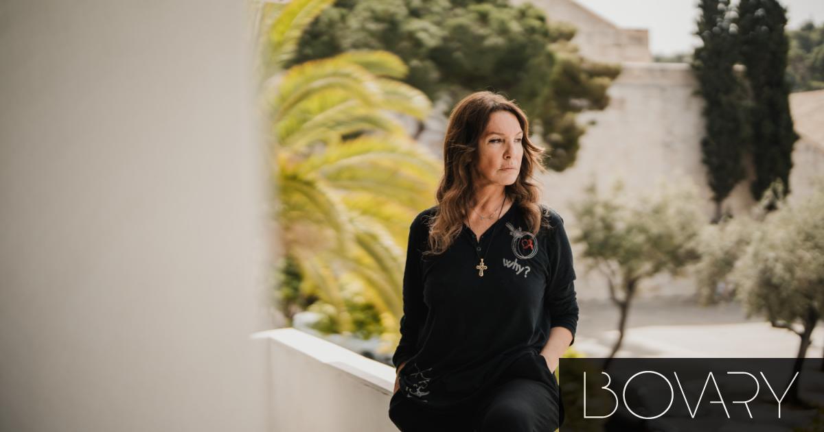 Η Βάνα Μπάρμπα με την κόρη της, Φαίδρα -Η selfie στο πάρτι για τα 59α γενέθλιά της | BOVARY