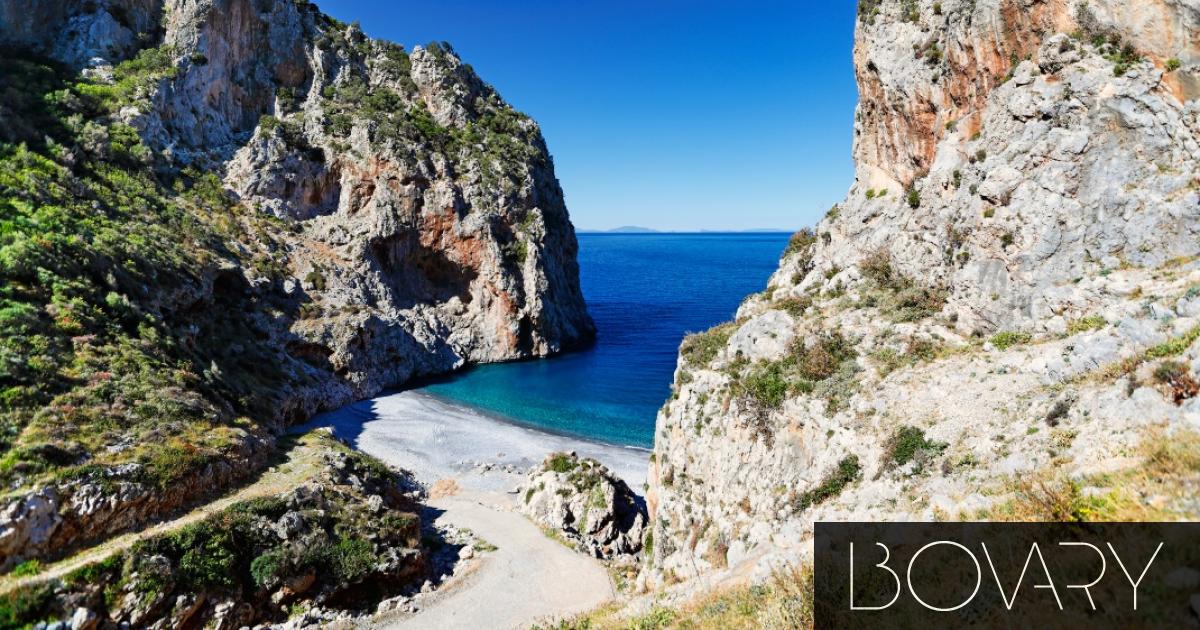 Βυθούρη: Η παραλία της Εύβοιας με τα νερά «κρύσταλλο» | BOVARY