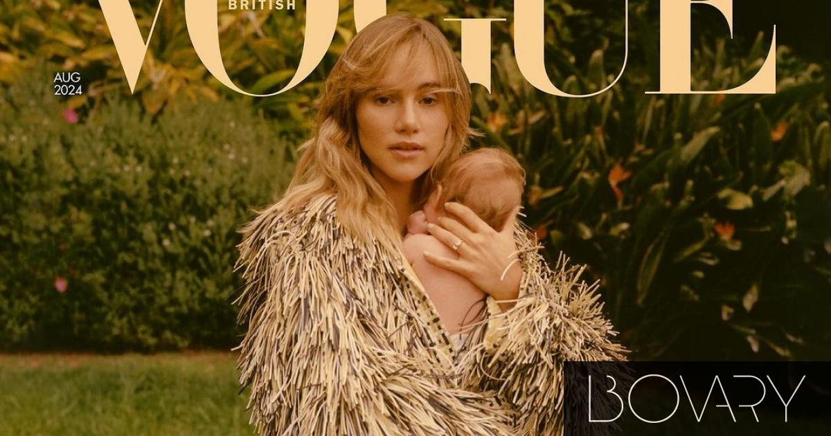 Η Suki Waterhouse μιλά για τη μητρότητα και αποκαλύπτει πώς γνώρισε τον Robert Pattinson | BOVARY