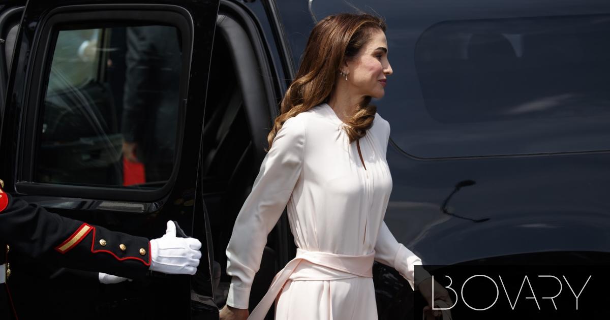 Καλεσμένη σε γάμο: 5 σύνολα με έμπνευση από τη βασίλισσα Ράνια για γυναίκες άνω των 50 | BOVARY