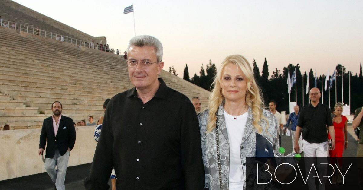 Νίκος Χατζηνικολάου: Η σπάνια φωτογραφία με τα τρία του παιδιά ...