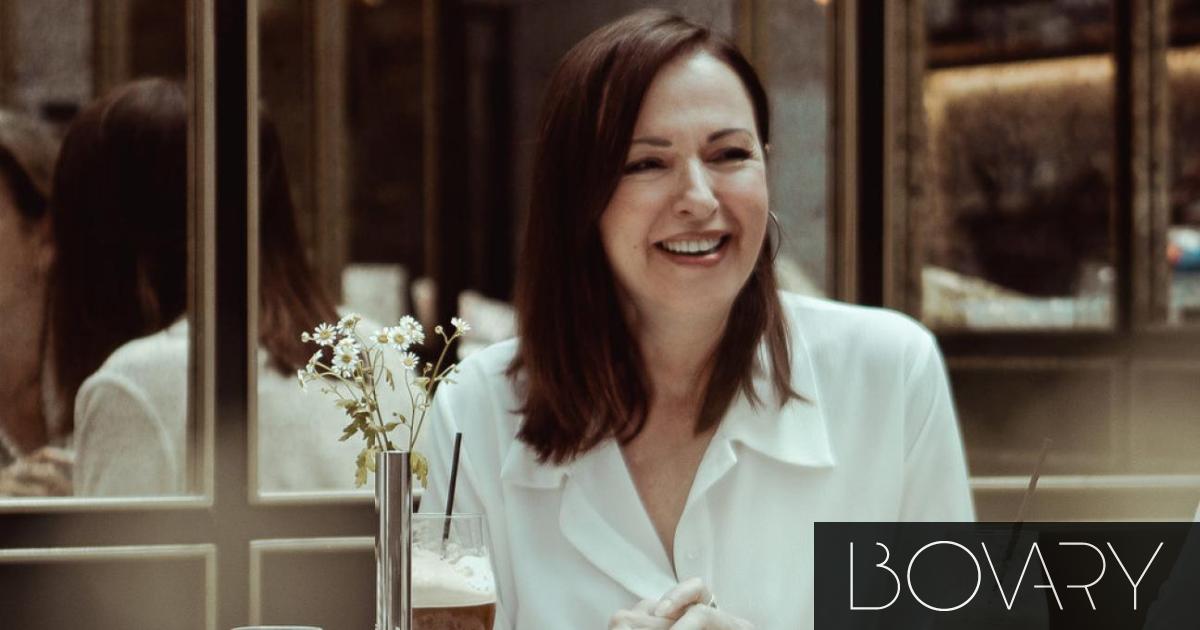 Η Κοραλία Καράντη έκανε το κομψό lob που χρειάζεται ελάχιστο styling -Η αλλαγή στο look της | BOVARY