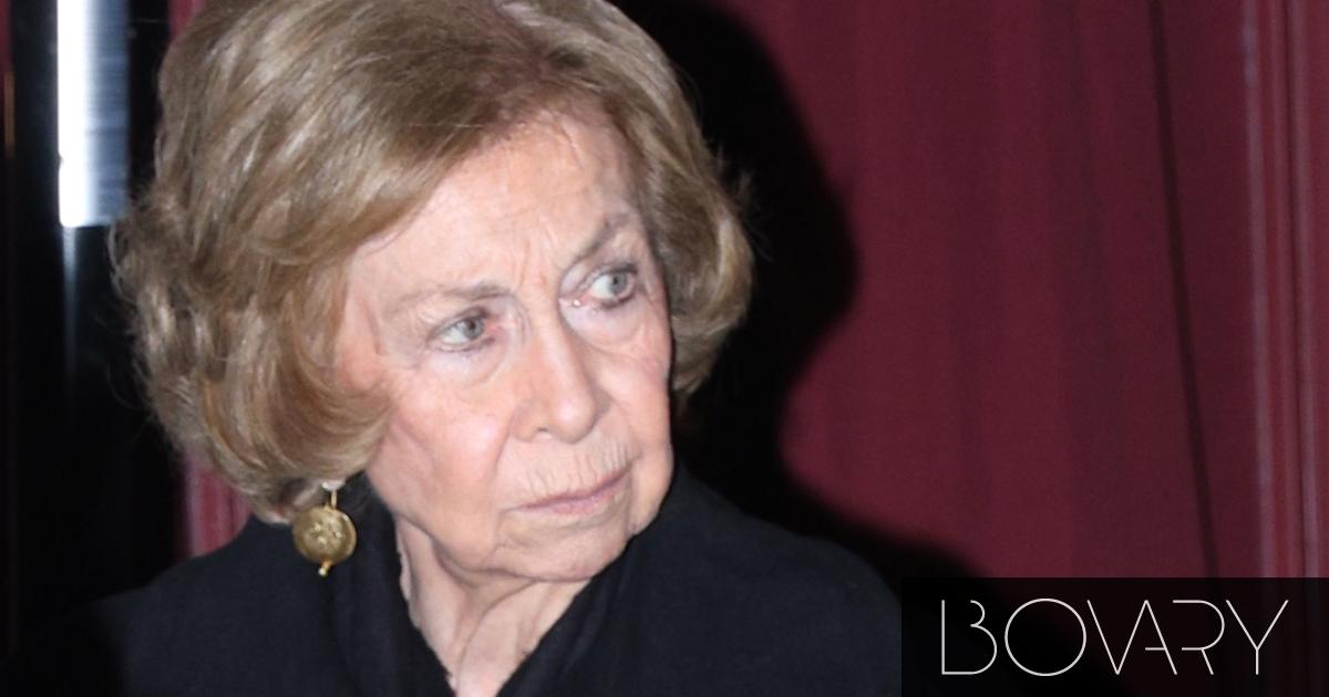 Πώς η βασίλισσα Σοφία «έσπασε» το total blue look με στιλ | BOVARY