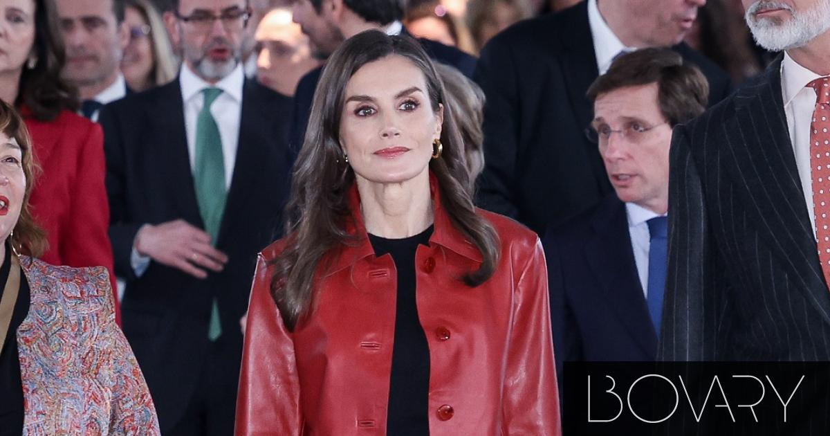 H βασίλισσα Λετίθια βρήκε το ιδανικό πανωφόρι για την άνοιξη από τα Mango | BOVARY