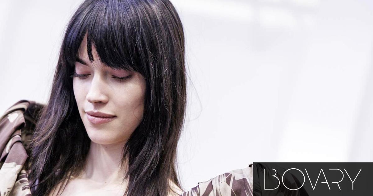 Μαλλιά σαν μετάξι; Το Liquid Hair trend κάνει πραγματικότητα το απόλυτο sleek look | BOVARY