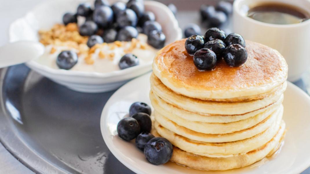 Pancake Day -Πώς να φτιάξεις υγιεινά αλλά πεντανόστιμα pancakes χωρίς ...