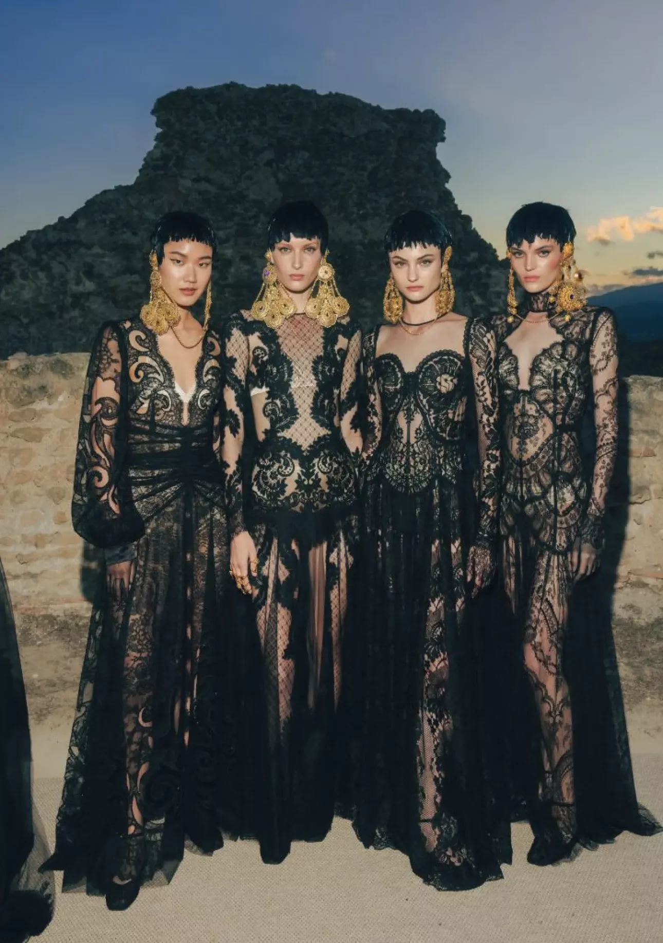 Dolce & Gabbana: Το εντυπωσιακό Alta Moda show που απέδωσε φόρο τιμής ...