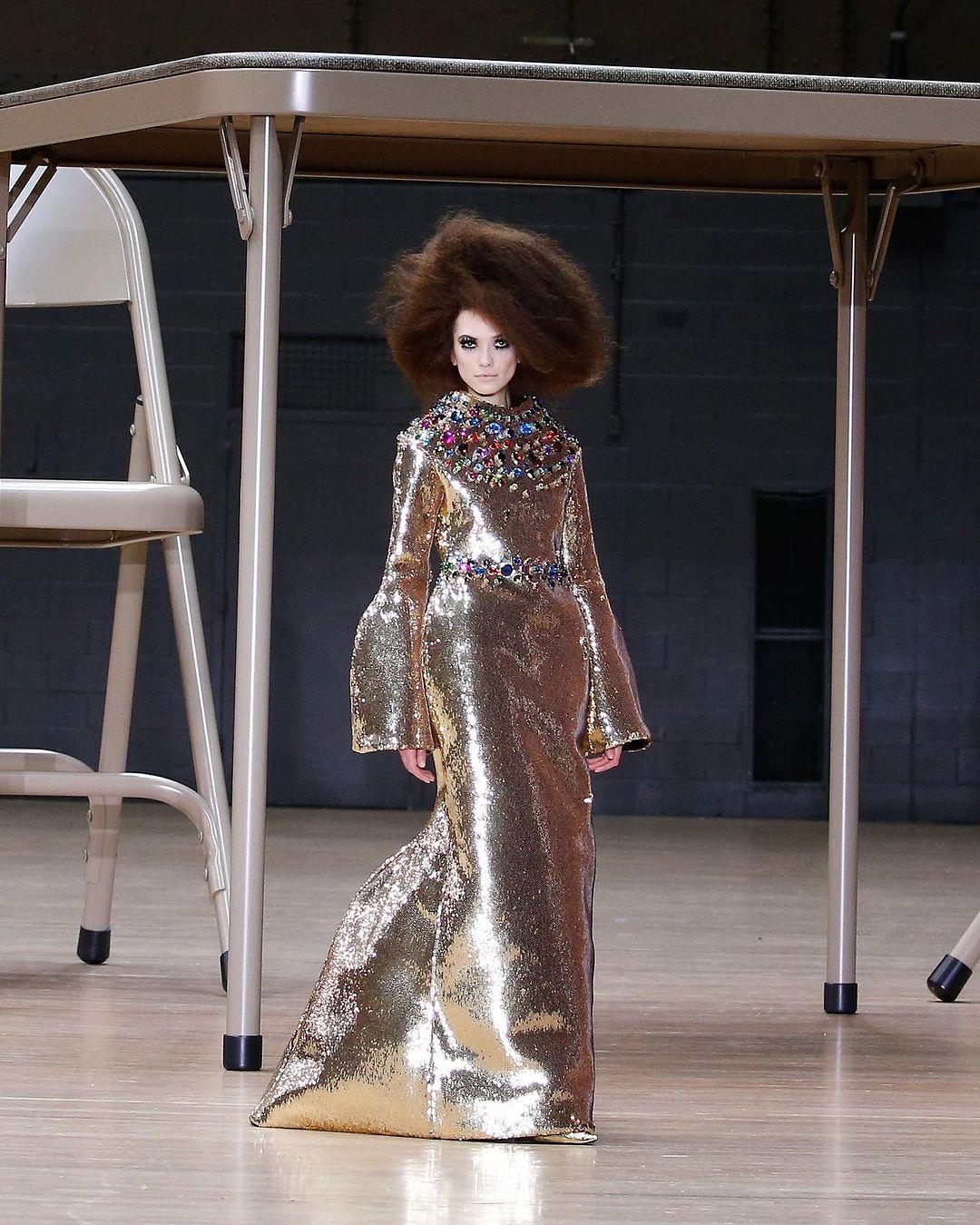 Ο Marc Jacobs μεταμόρφωσε τα μοντέλα του σε ζωντανές κούκλες -Το ...