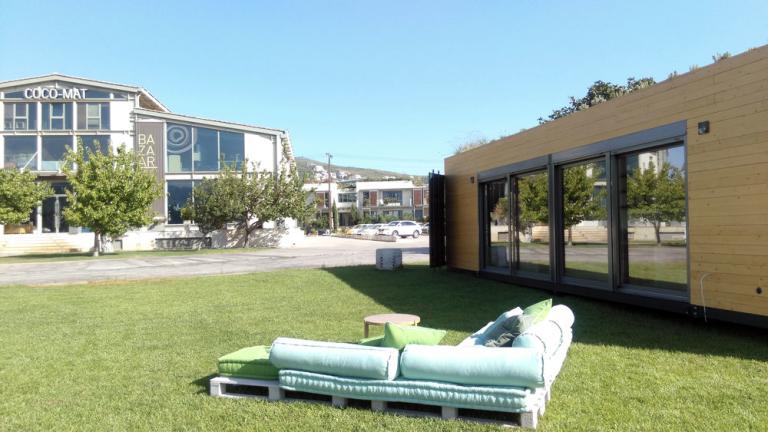 Η ελληνική εταιρία που σχεδιάζει απίθανα σπίτια από Container | BOVARY